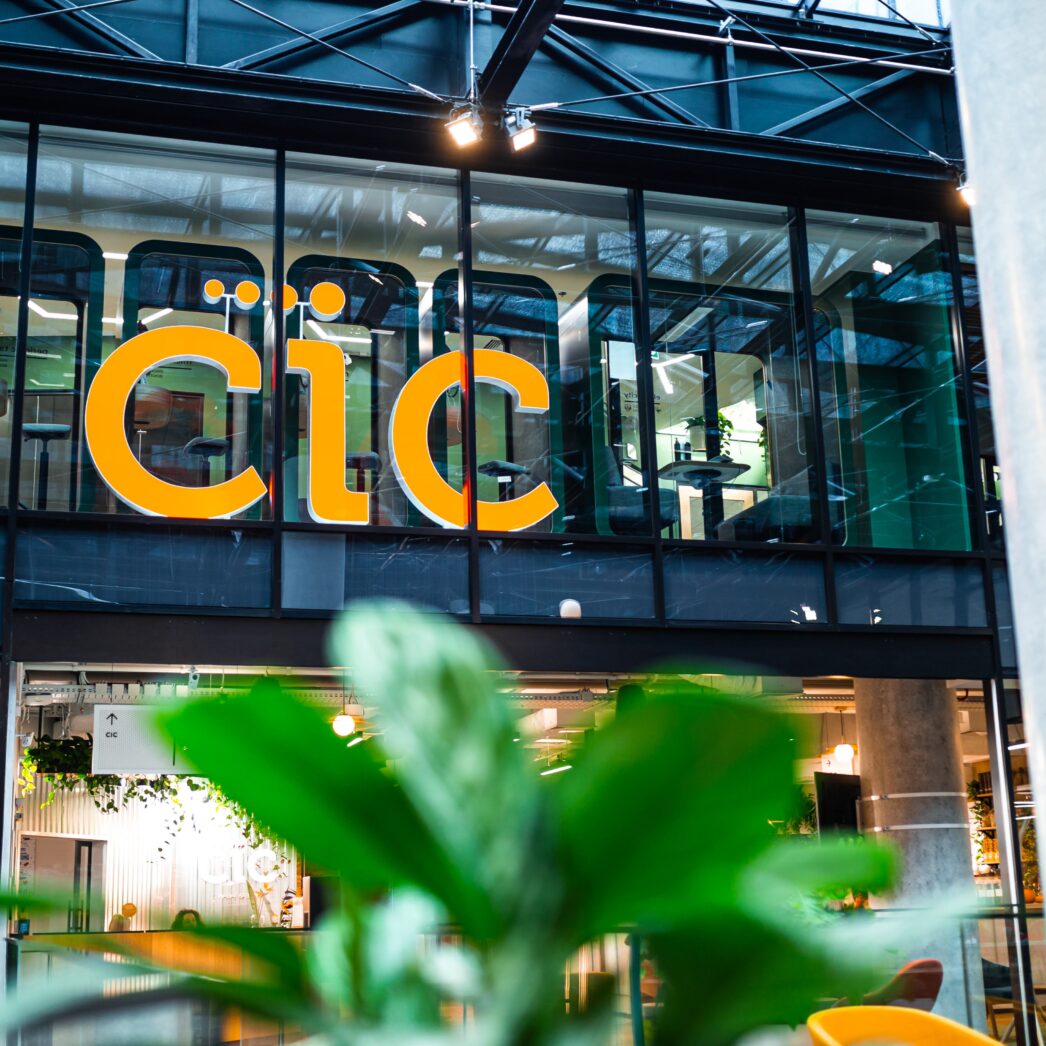 Podcast: CIC - innowacyjna przestrzeń do rozwoju » Voice House - podcasty